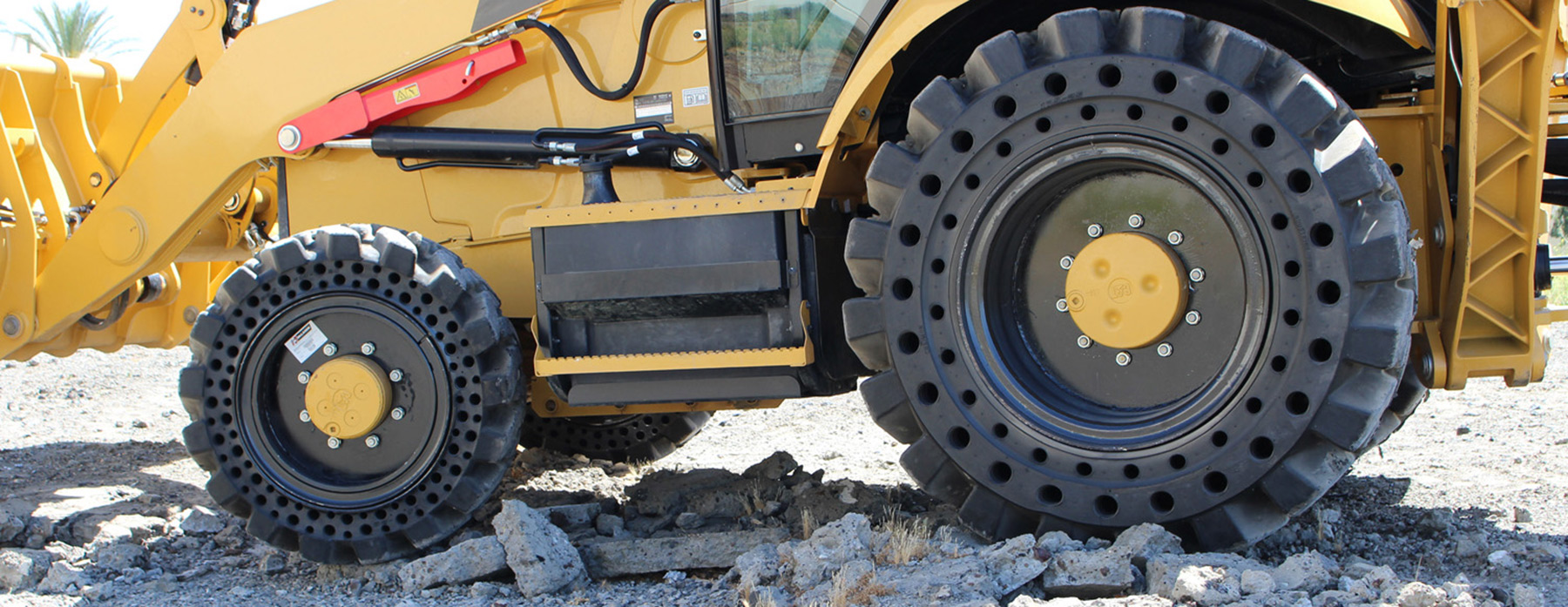 Telehandler Tires | Solid Telehandler Tires | McLaren